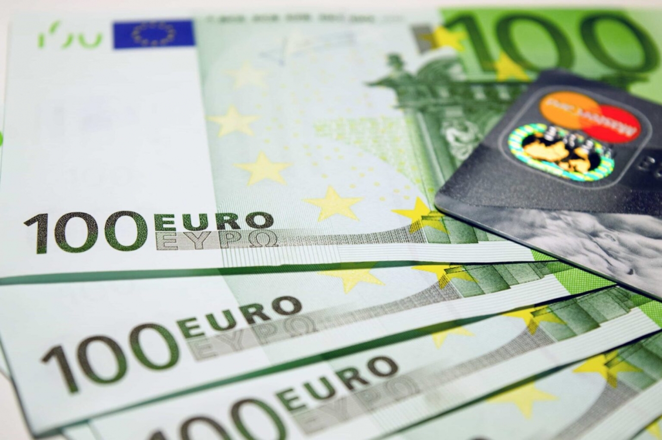 The best Euro bank accounts for UK residents - 2025